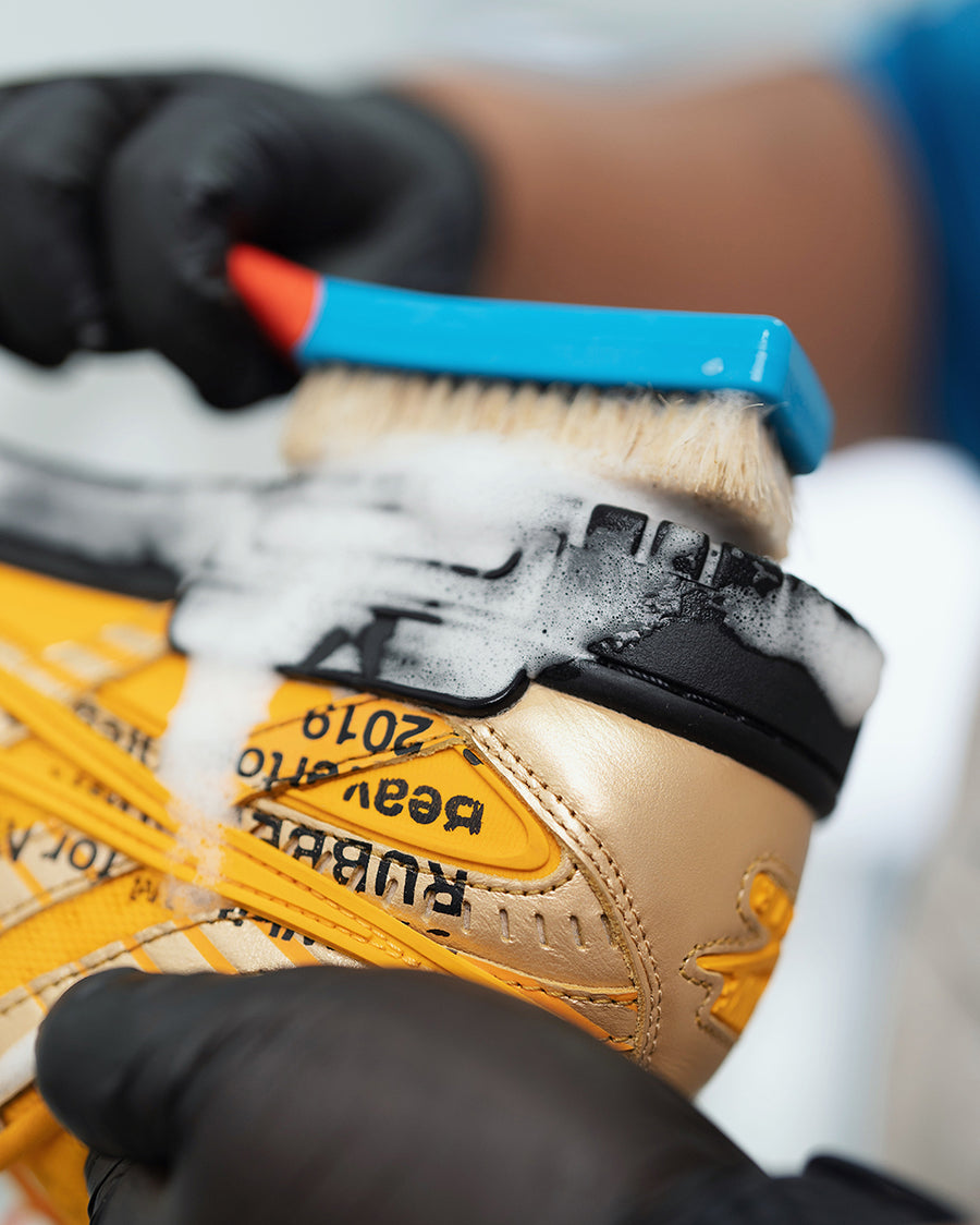 KFC x Crocs Classic Clog – Hype Vault